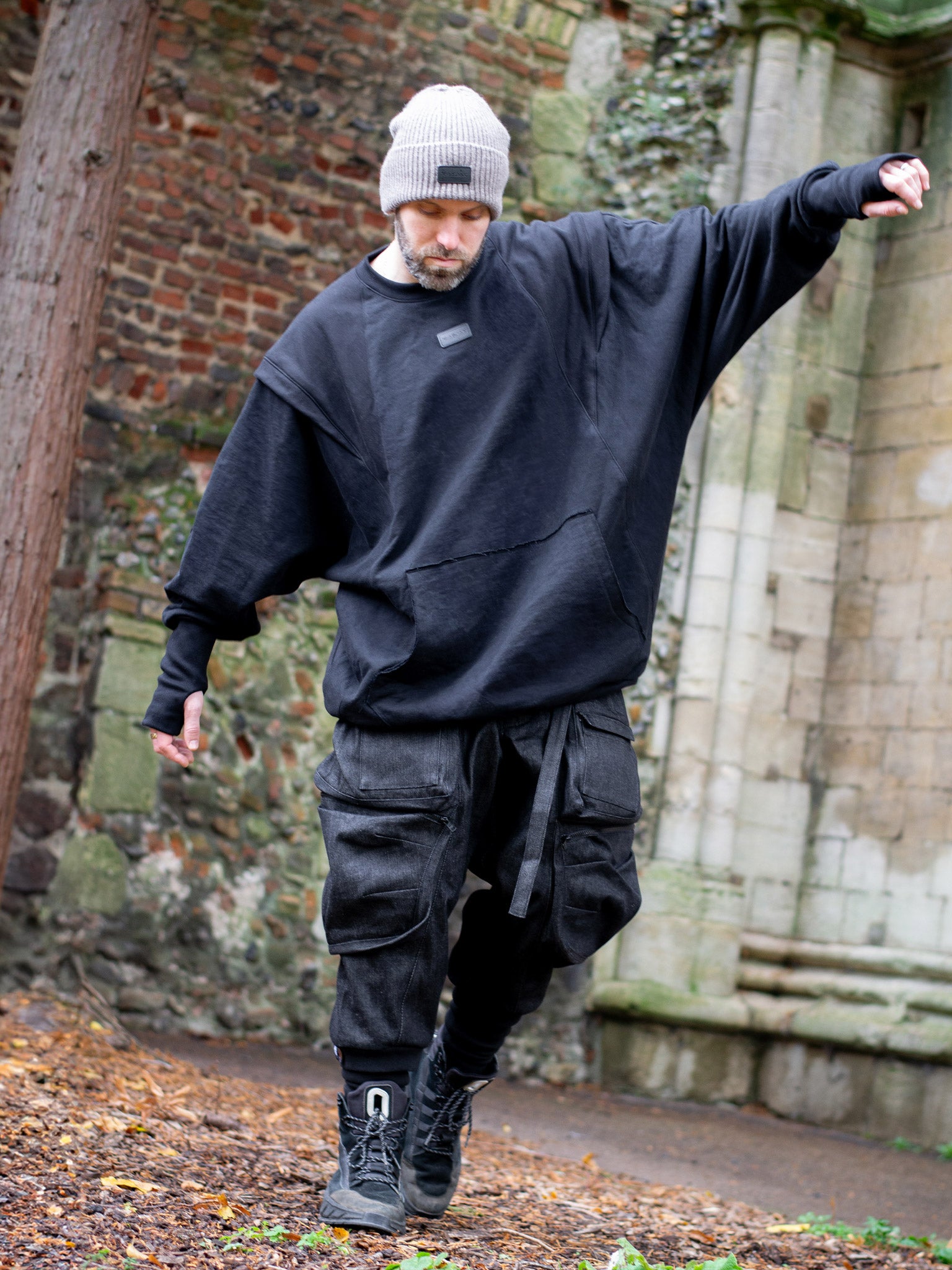 Drakon Men's Oversized Heavyweight Sweater in Black - Rags by Jak
